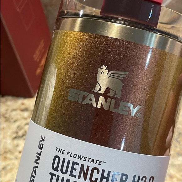 Stanley | Other | New Stanley X Lainey Wilson Country Gold Quencher ...